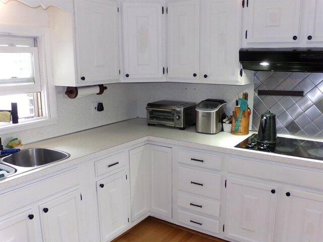 house with 2 bedroom, Laconia NH ES104044578
