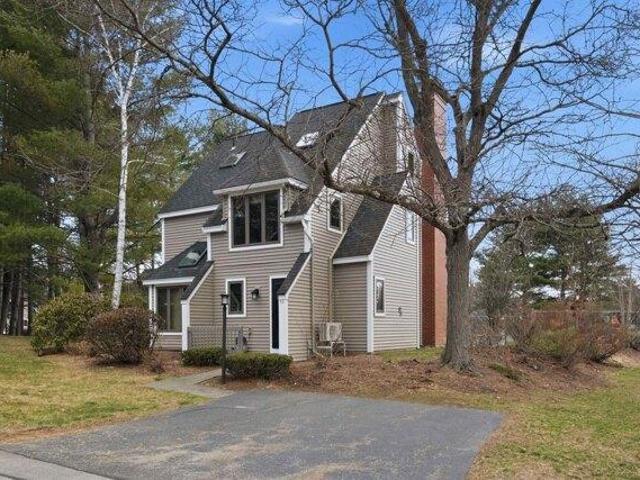 house with 2 bedroom, Laconia NH ES104042891