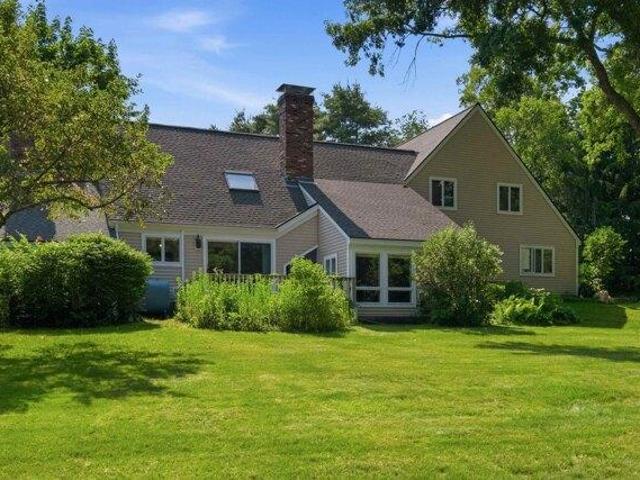 house with 2 bedroom, Laconia NH ES105094325