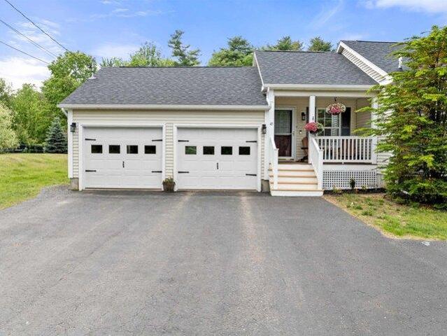 house with 2 bedroom, Laconia NH ES105126241
