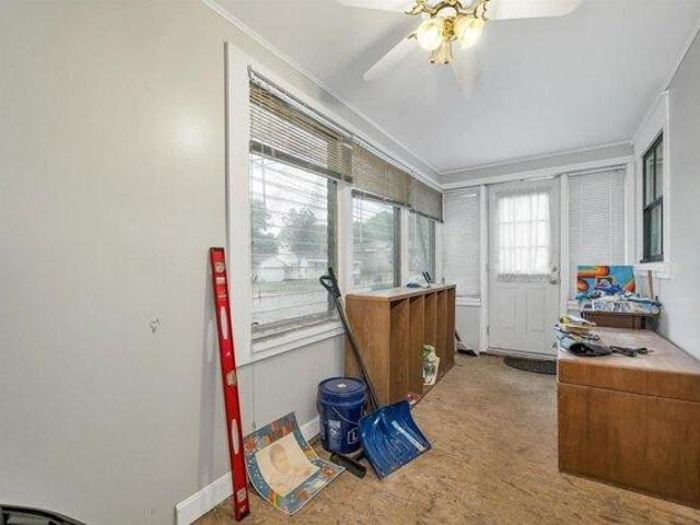 house with 2 bedroom, Laconia NH ES105143220