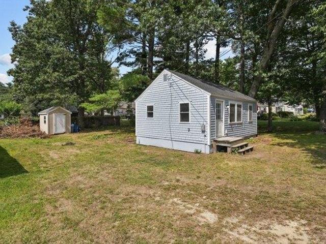 house with 2 bedroom, Lakeville MA ES103440995