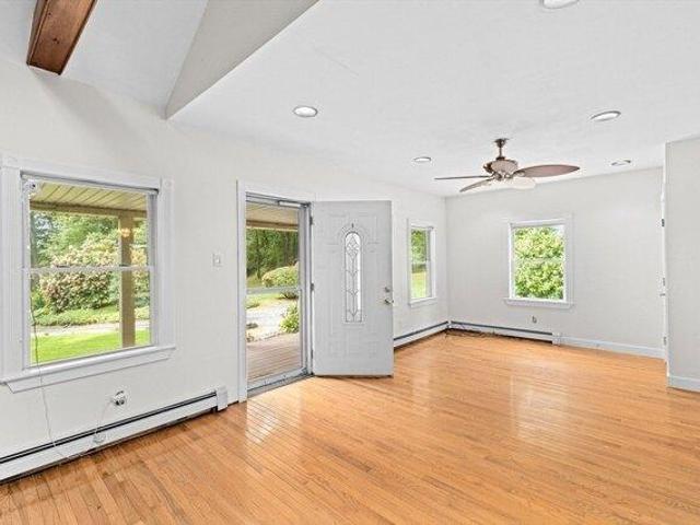 house with 2 bedroom, Lakeville MA ES104478568