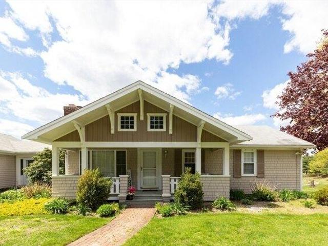 house with 2 bedroom, Lakeville MA ES104541145
