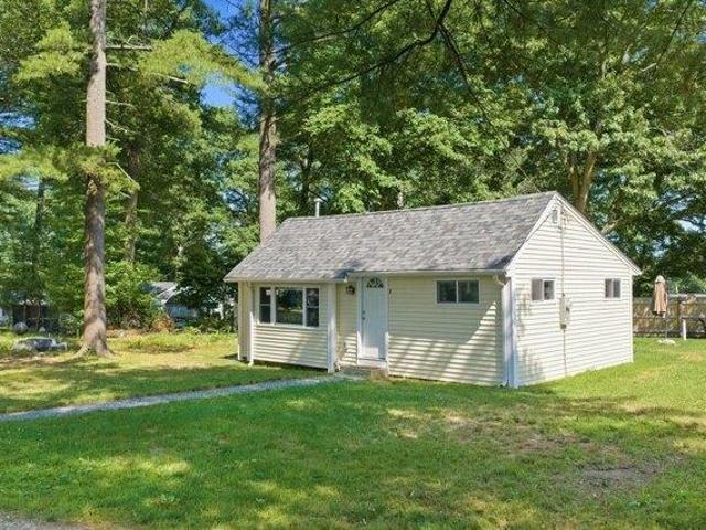 house with 2 bedroom, Lakeville MA ES105059330