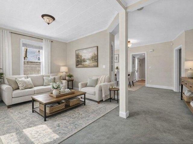 house with 2 bedroom, Lawrence MA DLS102316477
