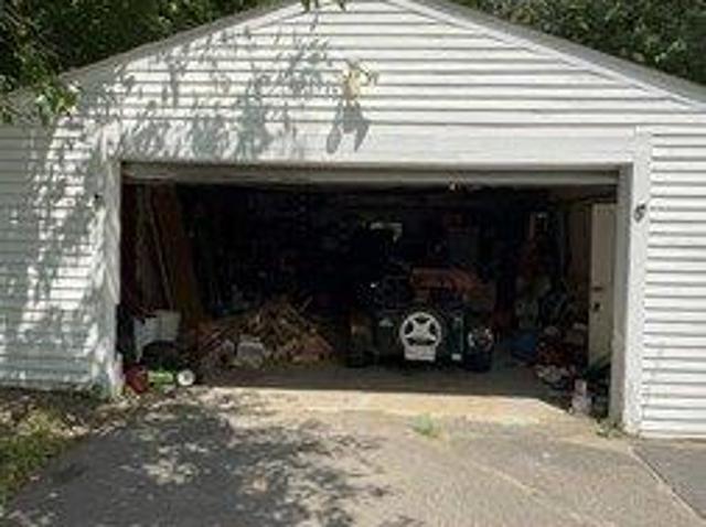 house with 2 bedroom, Leominster MA ES104809547