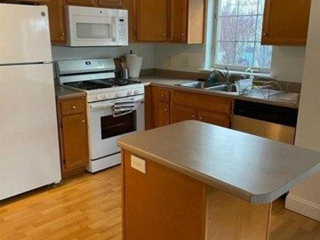 house with 2 bedroom, Lebanon NH DS103849943