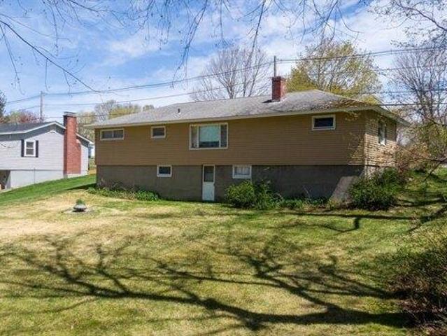 house with 2 bedroom, Leicester MA ES105060411