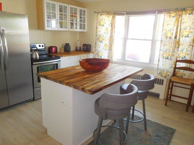 house with 2 bedroom, Lewiston ME ES104848642