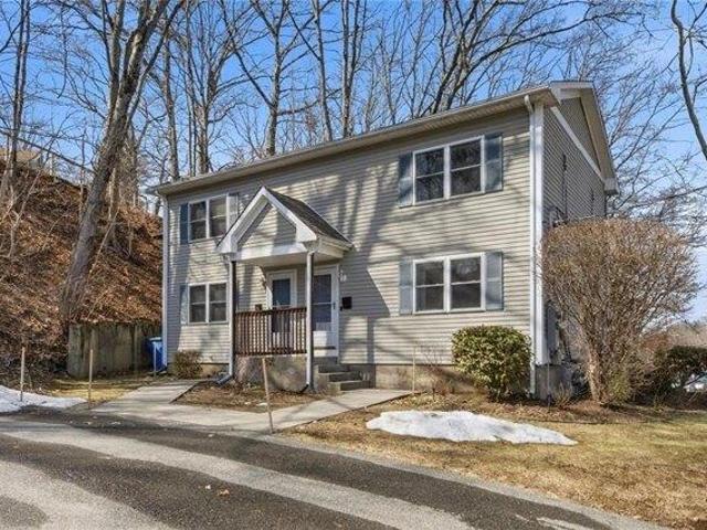house with 2 bedroom, Lincoln RI ES104298550