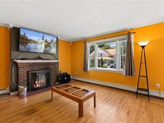 house with 2 bedroom, Lincoln RI ES105108911