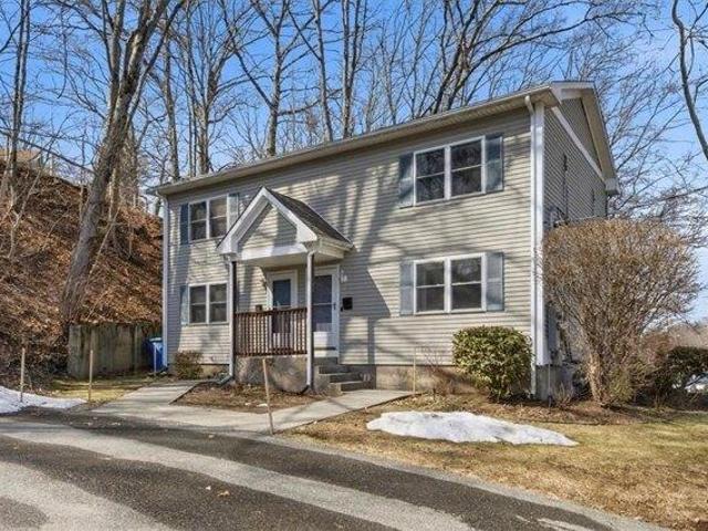 house with 2 bedroom, Lincoln RI ES103102129