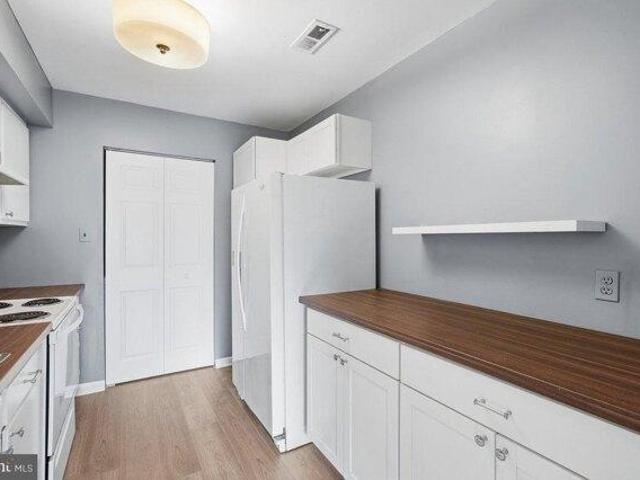 house with 2 bedroom, Lindenwold NJ DLS101800264