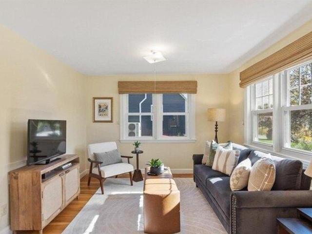 house with 2 bedroom, Littleton MA DS102959729