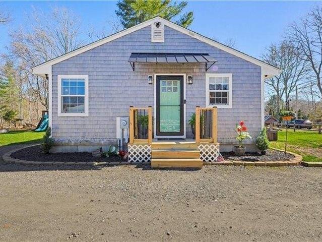 house with 2 bedroom, Little Compton RI DLS101934510