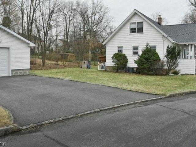 house with 2 bedroom, Livingston NJ DLS102281641