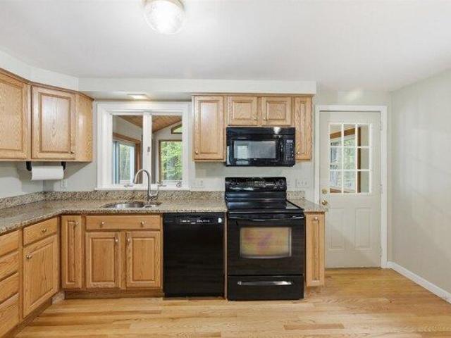 house with 2 bedroom, Londonderry NH DLS102410346