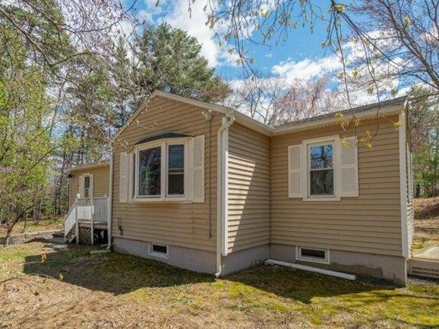 house with 2 bedroom, Londonderry NH DS102448157