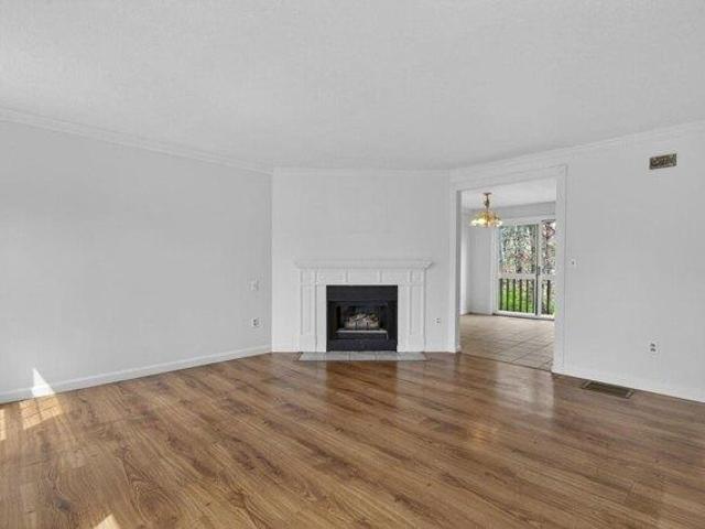 house with 2 bedroom, Londonderry NH DS102728298
