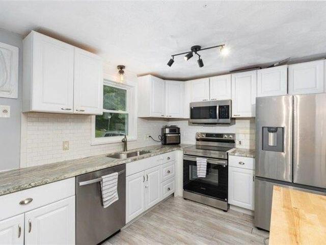 house with 2 bedroom, Londonderry NH ES103074427