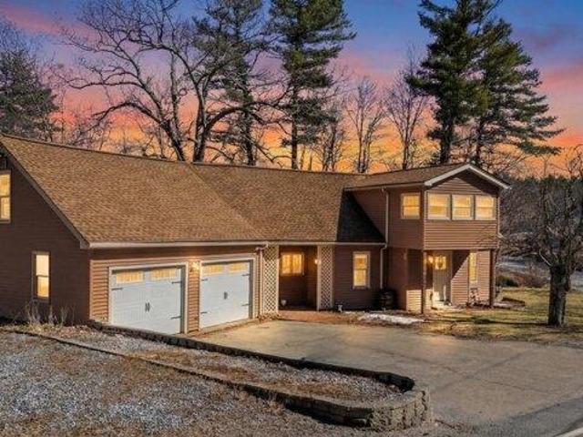 house with 2 bedroom, Londonderry NH ES104233642
