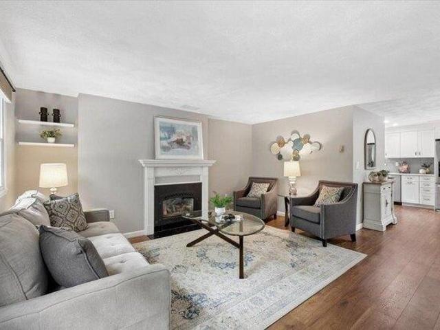 house with 2 bedroom, Londonderry NH ES104330555