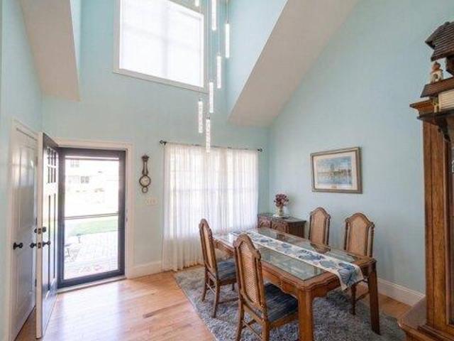 house with 2 bedroom, Londonderry NH ES104848558