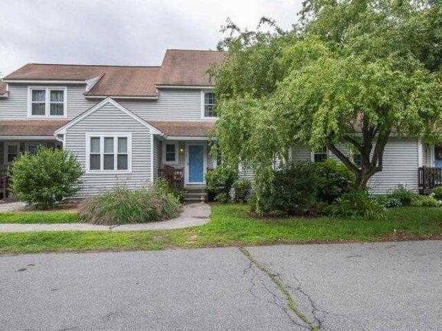 house with 2 bedroom, Londonderry NH ES105122716