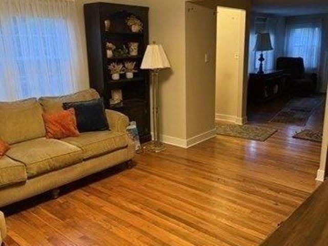 house with 2 bedroom, Longmeadow MA ES104266199