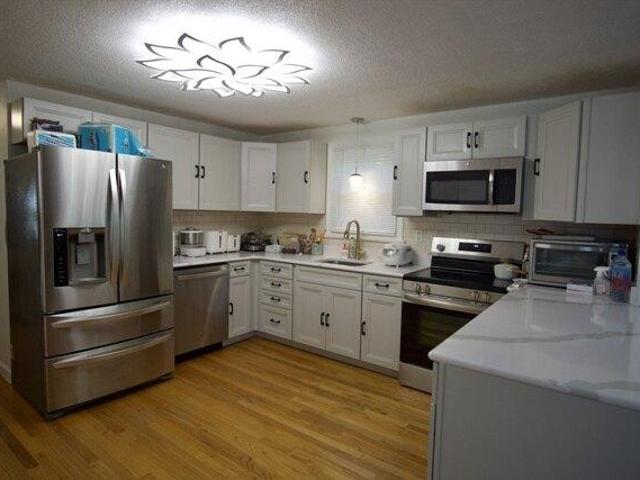 house with 2 bedroom, Longmeadow MA ES105172473
