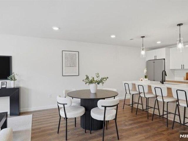 house with 2 bedroom, Lodi NJ ES105158303