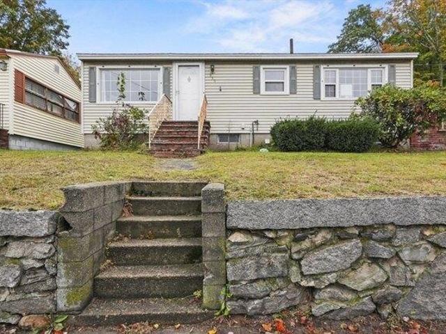 house with 2 bedroom, Lowell MA DS102283142