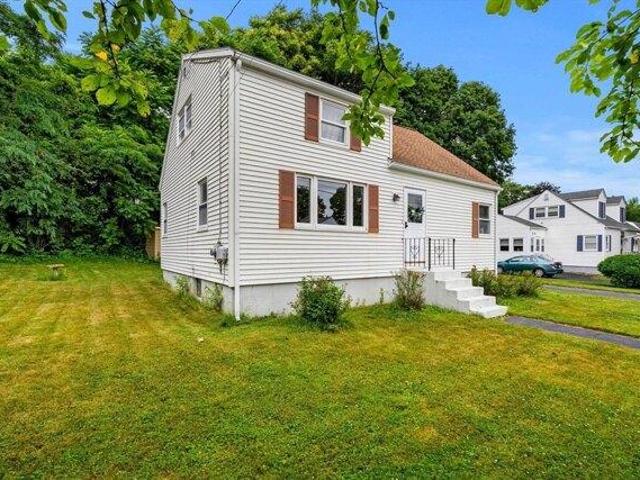 house with 2 bedroom, Lowell MA ES104043063
