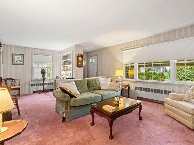 house with 2 bedroom, Lowell MA ES105287879