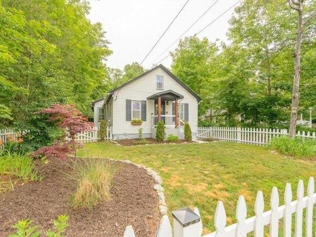 house with 2 bedroom, Lunenburg MA DS103774172