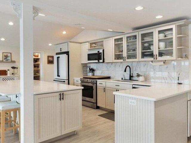 house with 2 bedroom, Lunenburg MA ES103189599