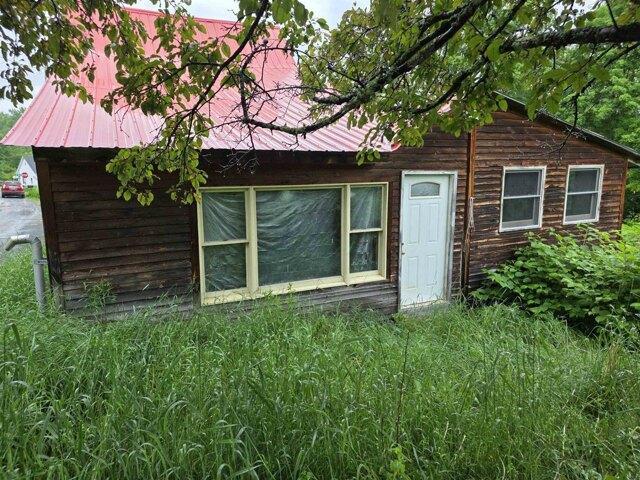 house with 2 bedroom, Lunenburg VT ES105114618