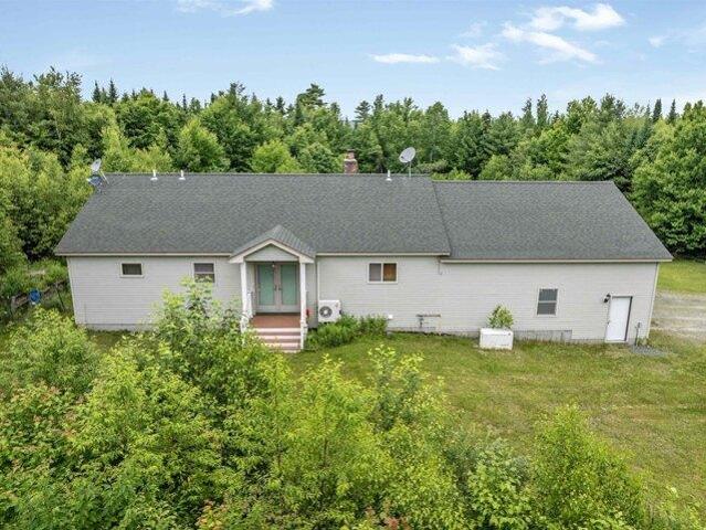 house with 2 bedroom, Lunenburg VT ES105116204