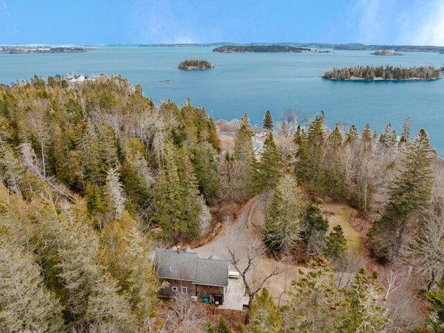 house with 2 bedroom, Lubec ME DS102283266