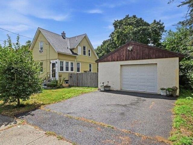 house with 2 bedroom, Ludlow MA ES105013619