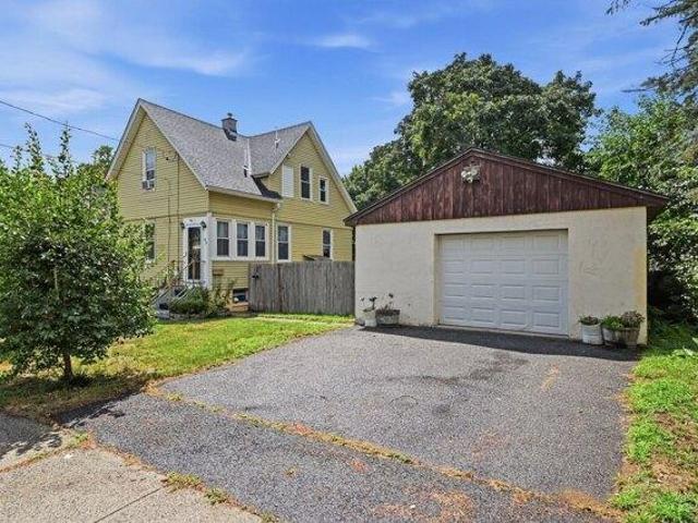 house with 2 bedroom, Ludlow MA ES105350646