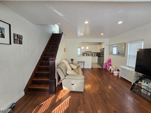 house with 2 bedroom, Lyndhurst NJ DS102028212