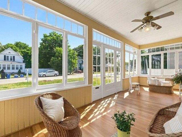 house with 2 bedroom, Lynnfield MA ES105041000