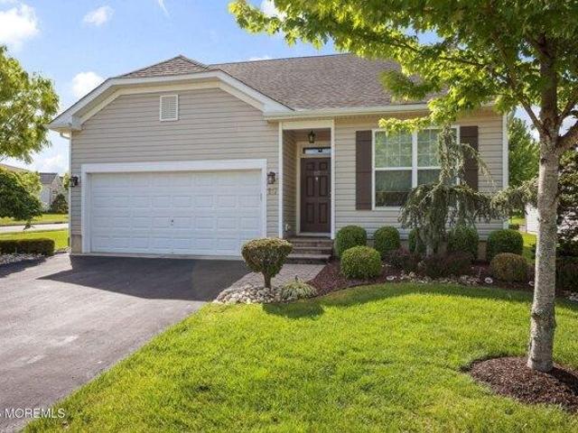 house with 2 bedroom, Manalapan NJ DS102215966