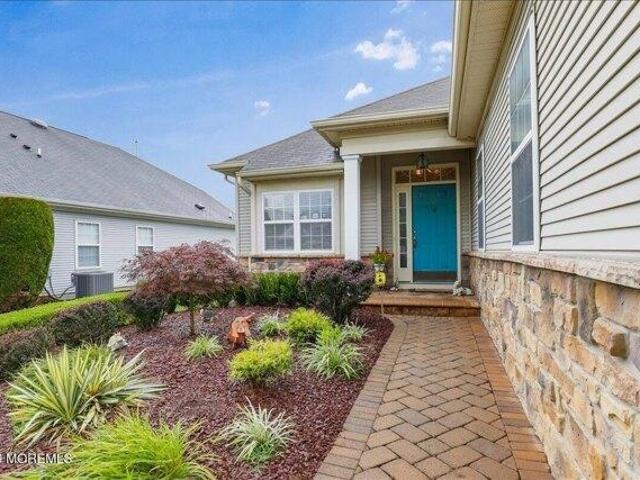 house with 2 bedroom, Manalapan NJ ES104850323