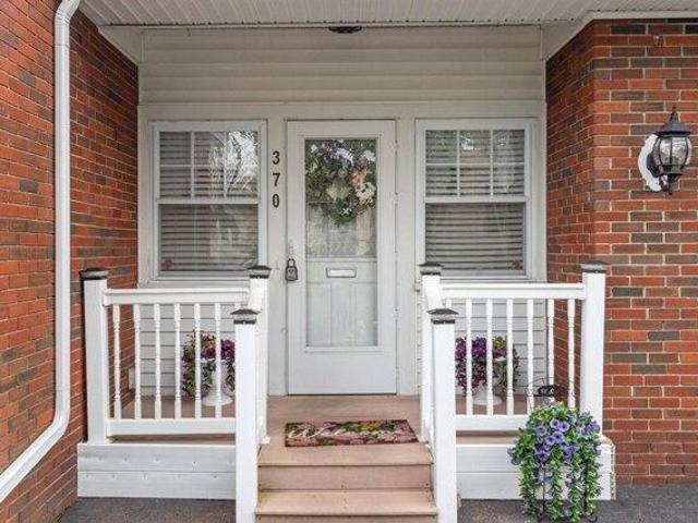 house with 2 bedroom, Manchester NH DLS102635631