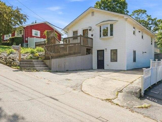 house with 2 bedroom, Manchester NH DLS103099817