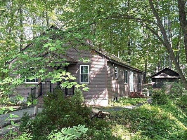 house with 2 bedroom, Manchester NH DS104044094