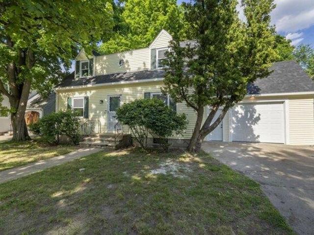 house with 2 bedroom, Manchester NH DS104043706